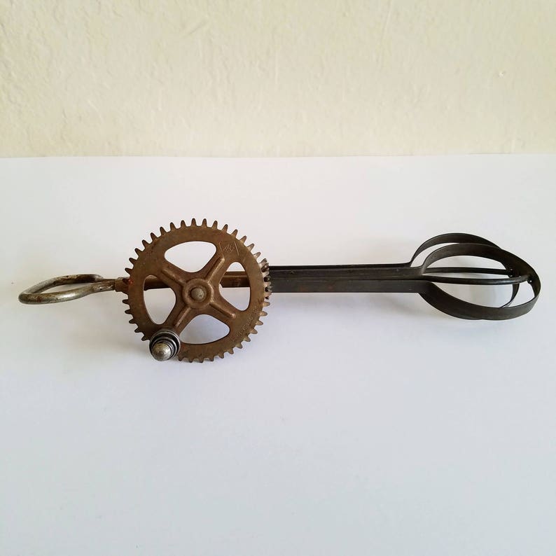 Antique Egg Beater | Vintage Egg Beater Vintage Kitchen Whisk | Metal ...