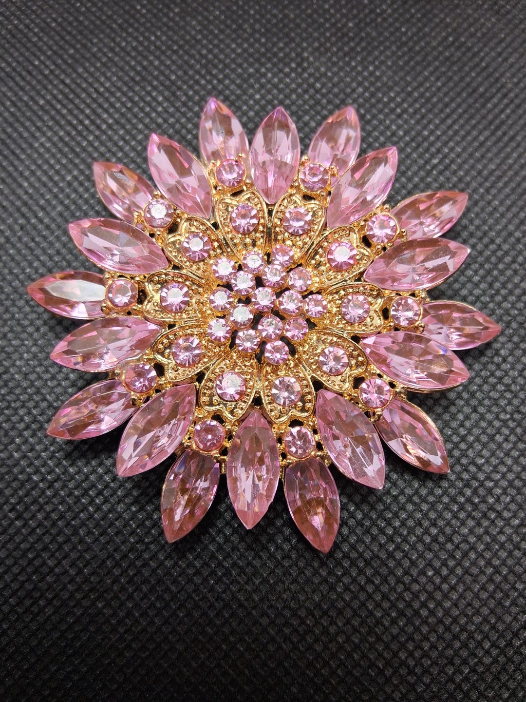 NEW ARRIVAL 2.50 Inch Pastel Soft Pink Blossom Sunflower Flower Brooch ...