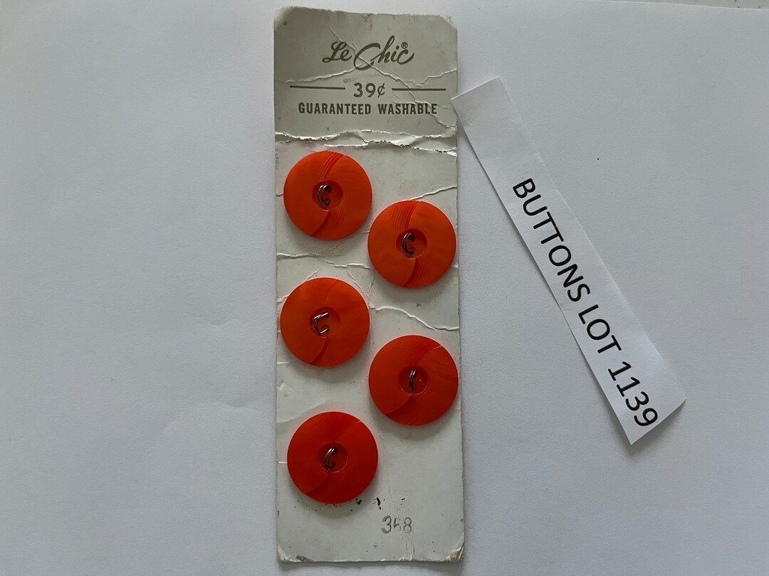 1 Card of 5 Fancy Orange Plastic Buttons, Le Chic, Vintage Sewing ...