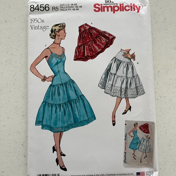 Simplicity 2017 - Etsy