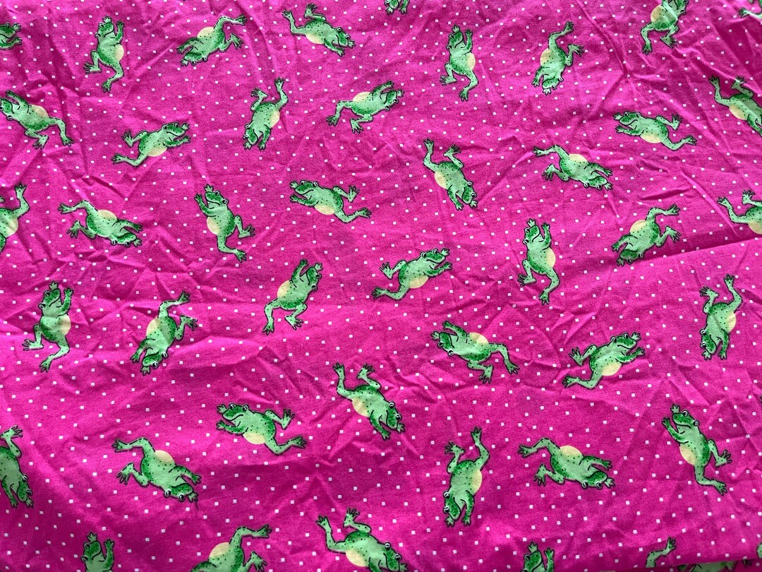 Frog Fabric: Pink Polka Dot, Green Frogs - 1 Yard - Etsy