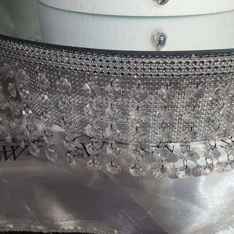 Crystal Effect Wedding Cake Stand: Waterfall Design, Acrylic Mirror Top ...