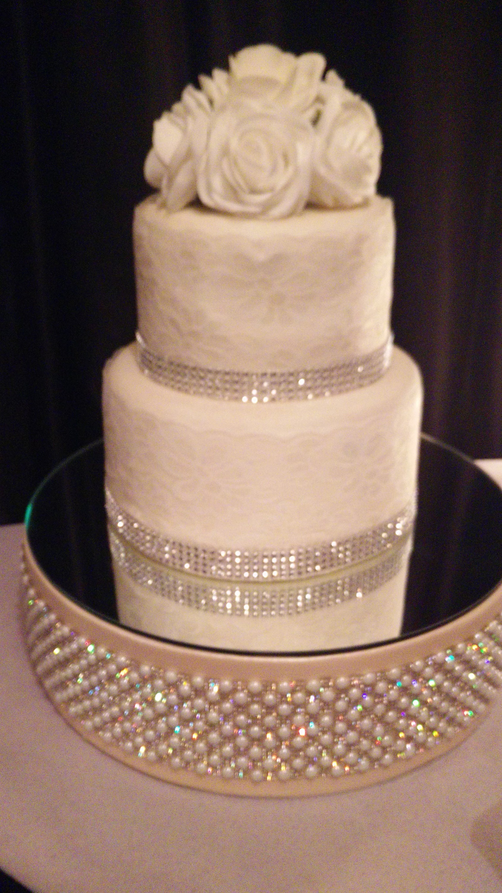 Wedding cake stand Podium Vintage inspired Pearl & Rhinestone | Etsy