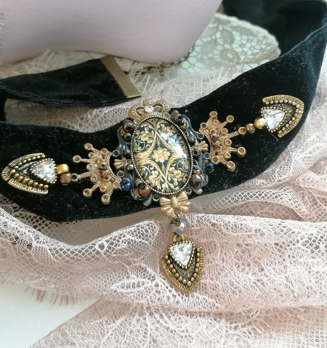 Luxurious Victorian Style Choker, Black Velvet Choker With Crystal ...