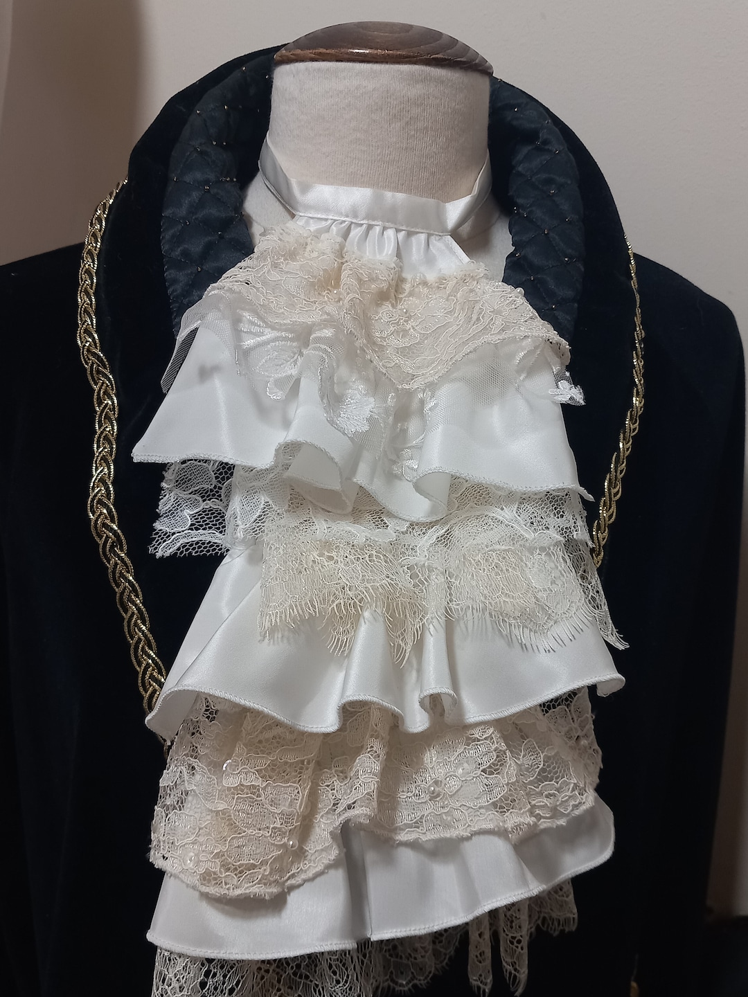 Renaissance Style Ruffled Tafeta Jabot, White and Ivory Lace Jabot ...