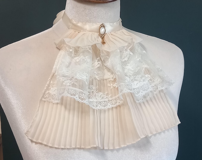 Jabot Veneziano,jabot in Pizzo Cucito a Mano - Etsy Canada