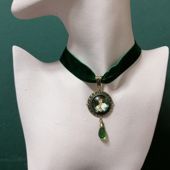 Green Velvet Choker Set With Earrings Romantic Renaissance Lady Cameo Choker Pink Brocade Choker Etsy