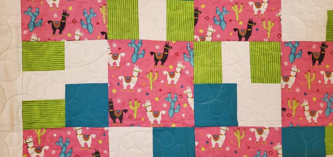 Llama Quilt: 42x42 Themed Patchwork Quilt - Etsy