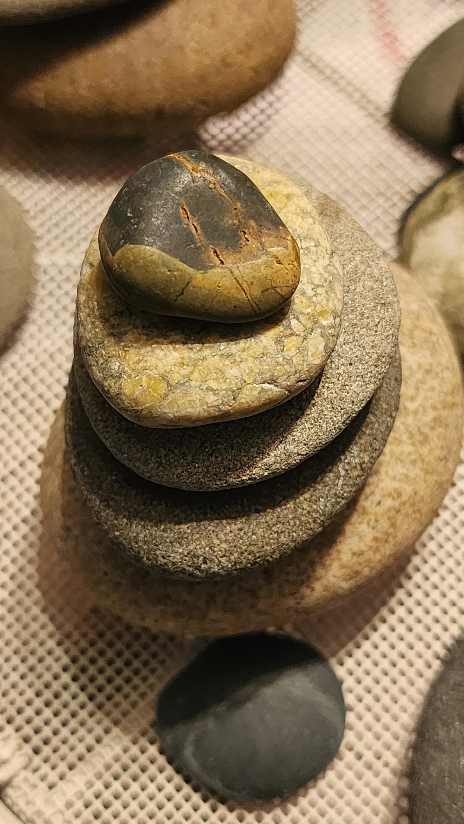 Awesome Beach Stone Stack With 4 Top Rocks 8 Natural Ocean Rocks Zen ...