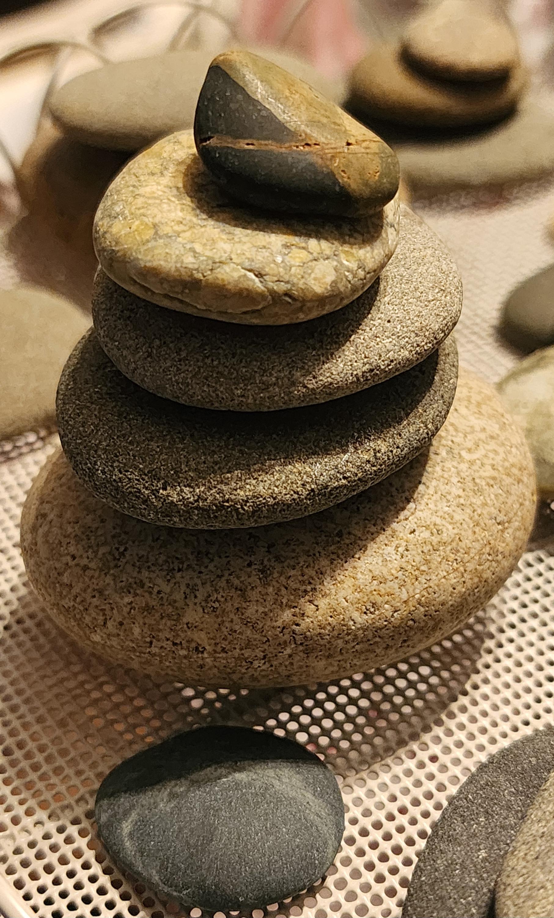 Awesome Beach Stone Stack With 4 Top Rocks 8 Natural Ocean Rocks Zen ...