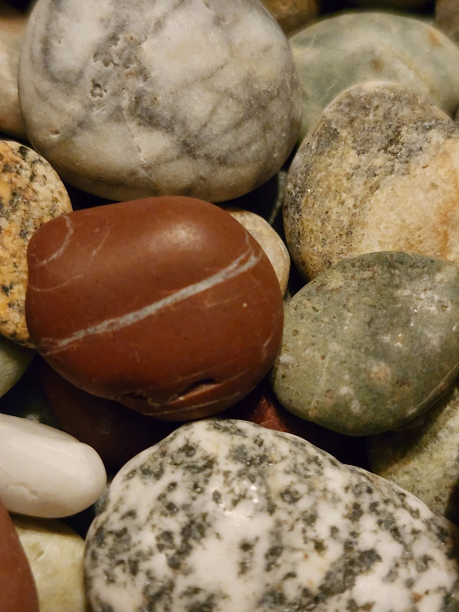 100 Lovely Natural Almost Round and Oval Beach Stones Rock Art Mosaic ...