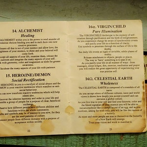 Gaia Matrix Oracle Volume 1: World, Major Arcana, and Symbols Rowena ...