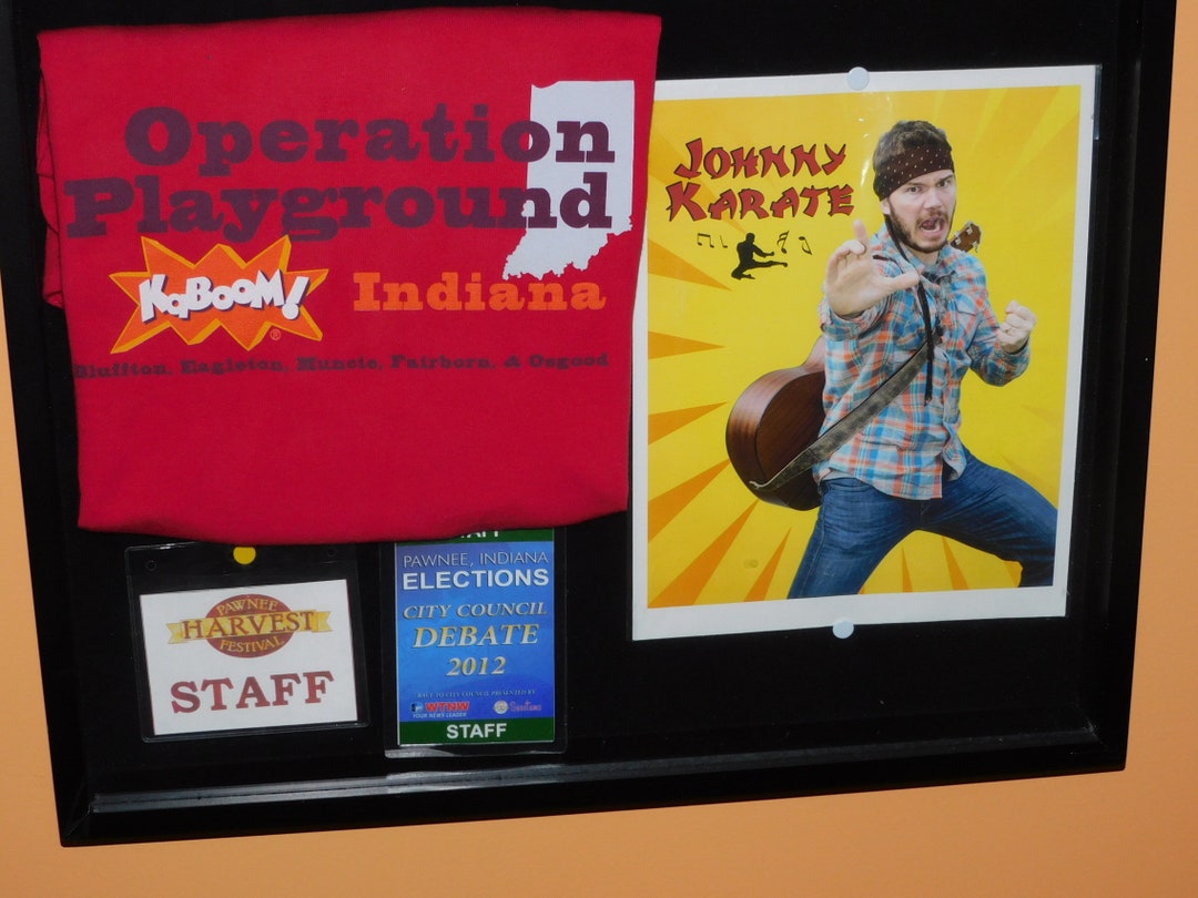 Parks & Recreation Screen Used Prop Wardrobe Items Andy Dwyer Chris ...