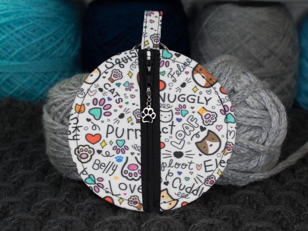 Cute Kitty Words Round Notions Bag | Tools for Knitters | Cozy Cat ...