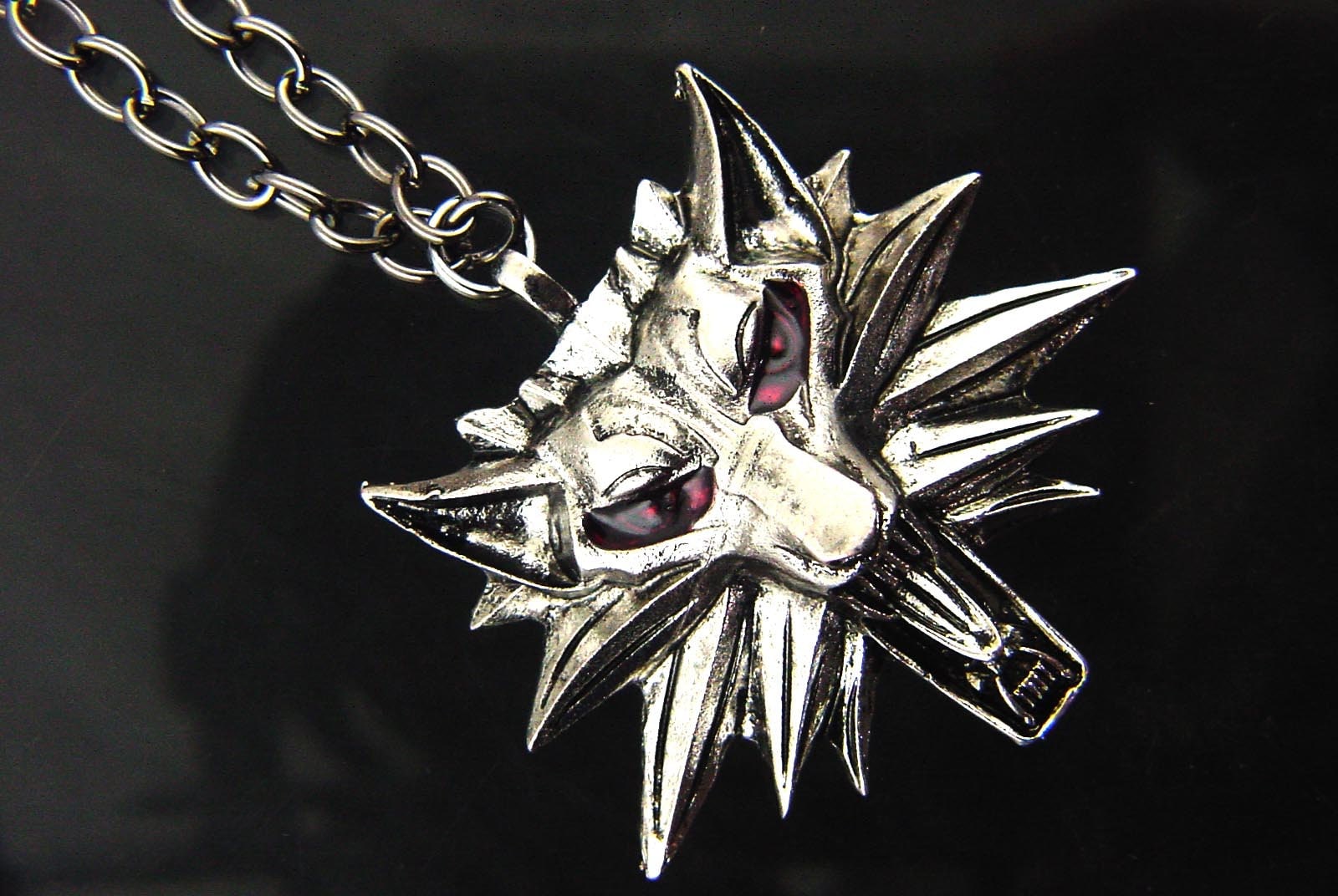 Stainless Steel Wolf Pendant With 22'' Chain Necklace 7131P - Etsy Canada