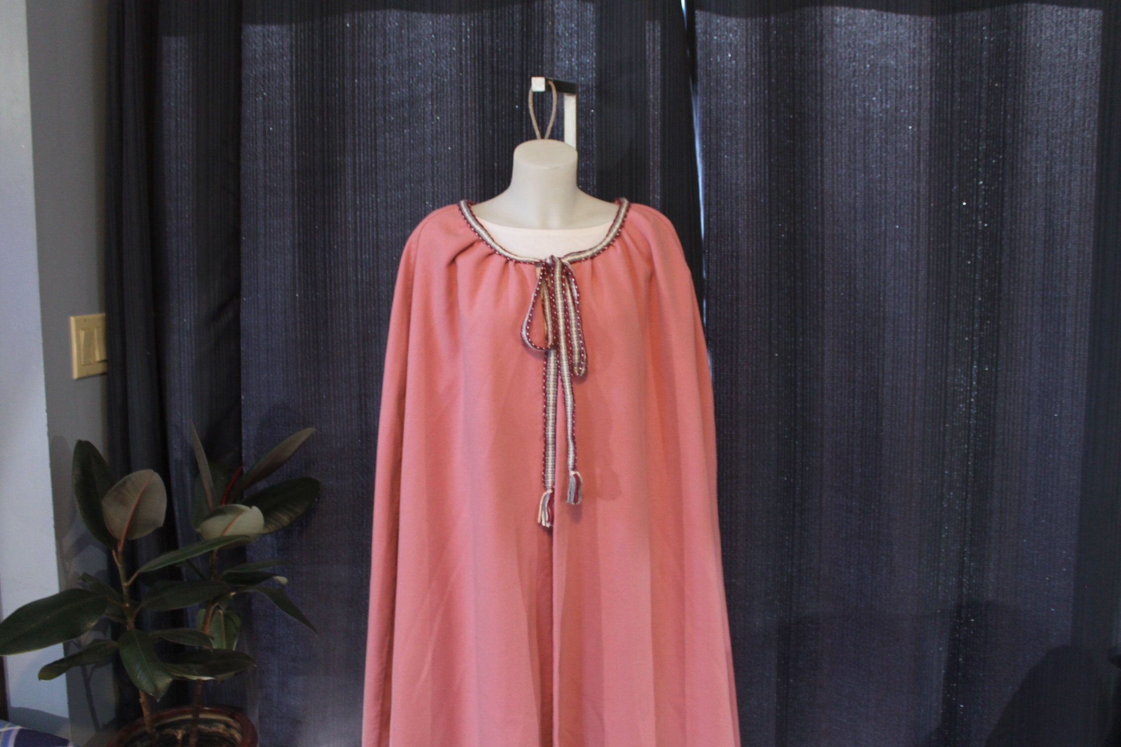 Women's Handsewn Wool Cloak - Etsy