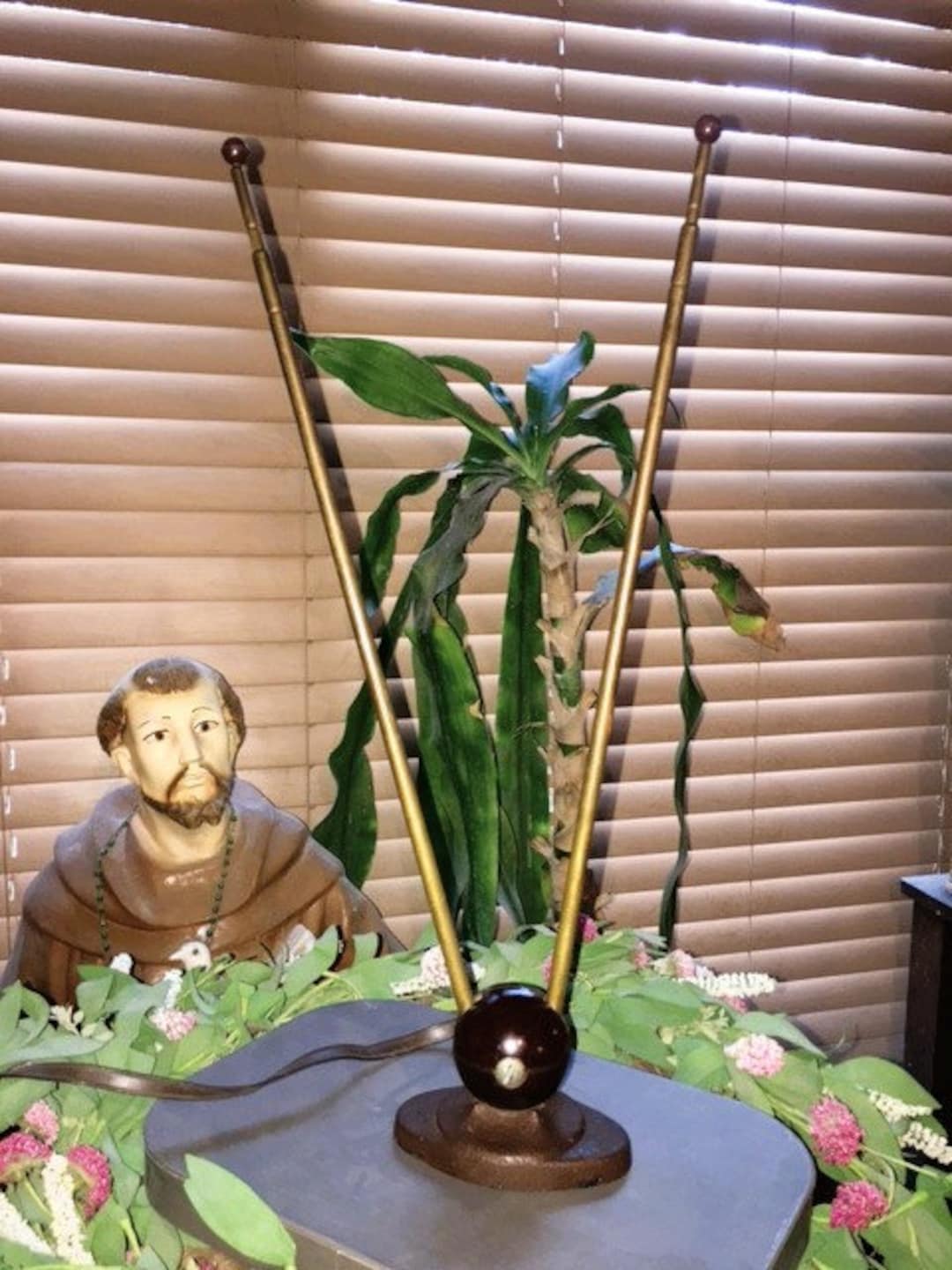 Antique 1930's TV Rabbit Ears Antenna Bakelite Heavy Metal PTO-1000-2 ...