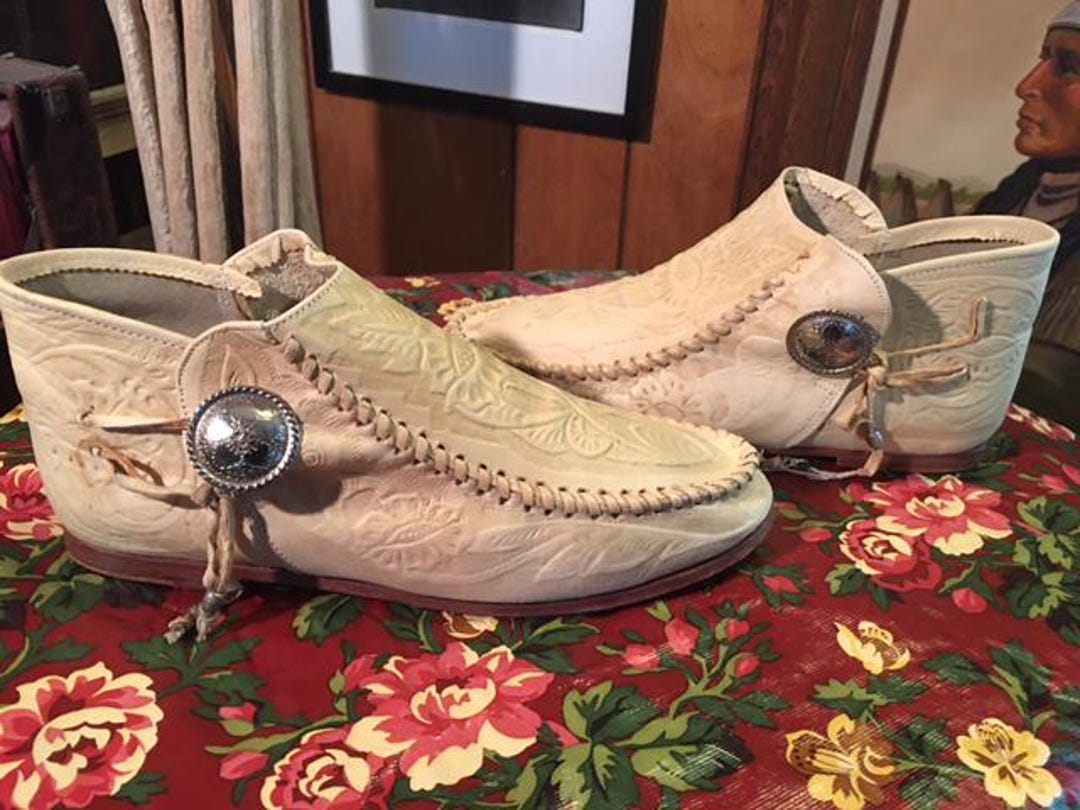 Chili's Hand Tooled Leather With Whip Stitched Ankle Boots Shoes Sz 7M ...