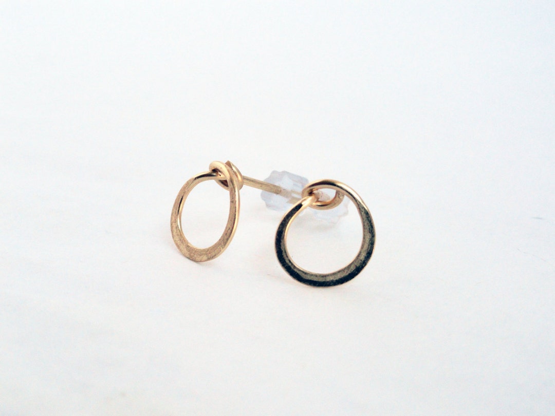 Wire Circle Earrings Gold O Studs Round Gold Stud Earrings Hammered ...
