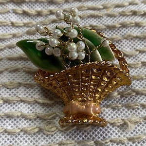 Vintage 1950s Floral Basket Pin With Faux Pearls - Etsy