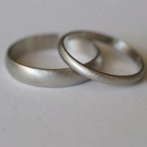 Half Round Wedding Band Set ( 2 Rings) - Etsy