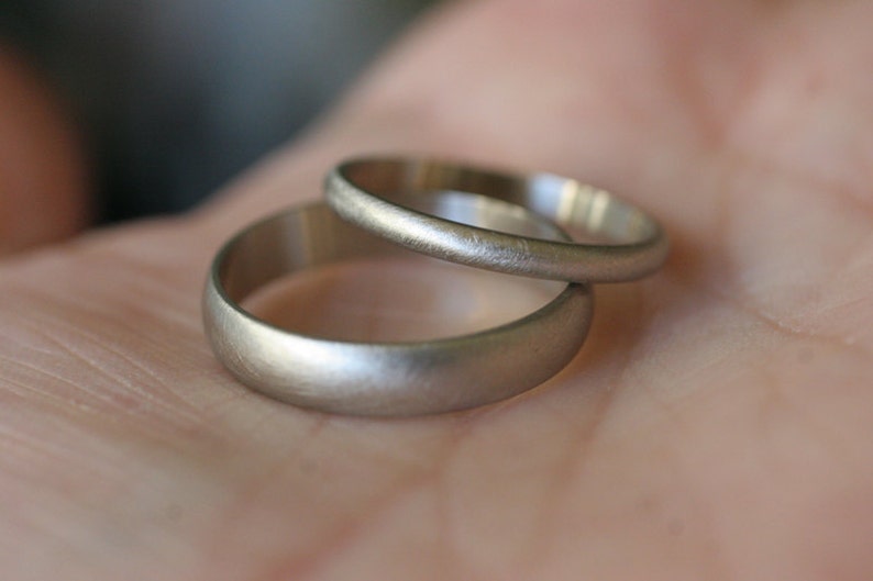 Half Round Wedding Band Set 2 Rings - Etsy