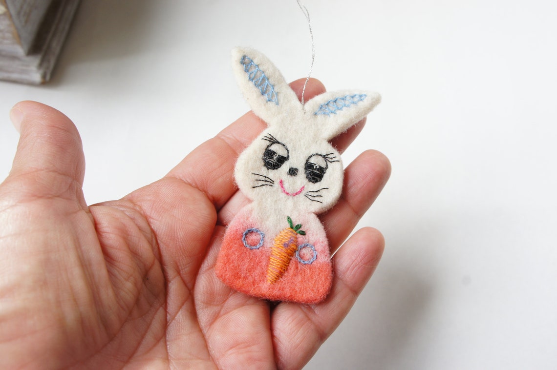 Felt Easter Bunny Traditional Easter Hanging Spring Decor - Etsy