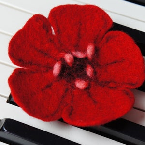 Felt Flower Brooch, Felt Poppy Flower Pin, Wool Flower Pin, Felt Red ...