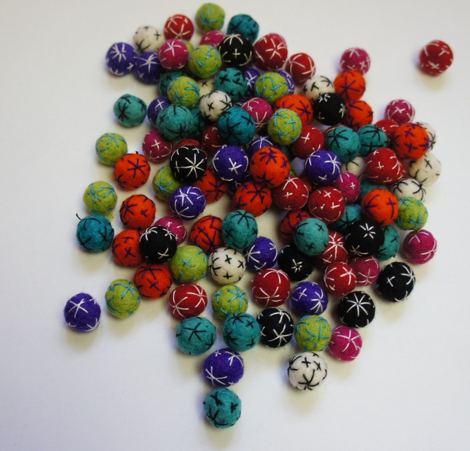 30 % SALE Felt Ball 1.5 Cm Felt Ball Embroidery Felt Ball - Etsy