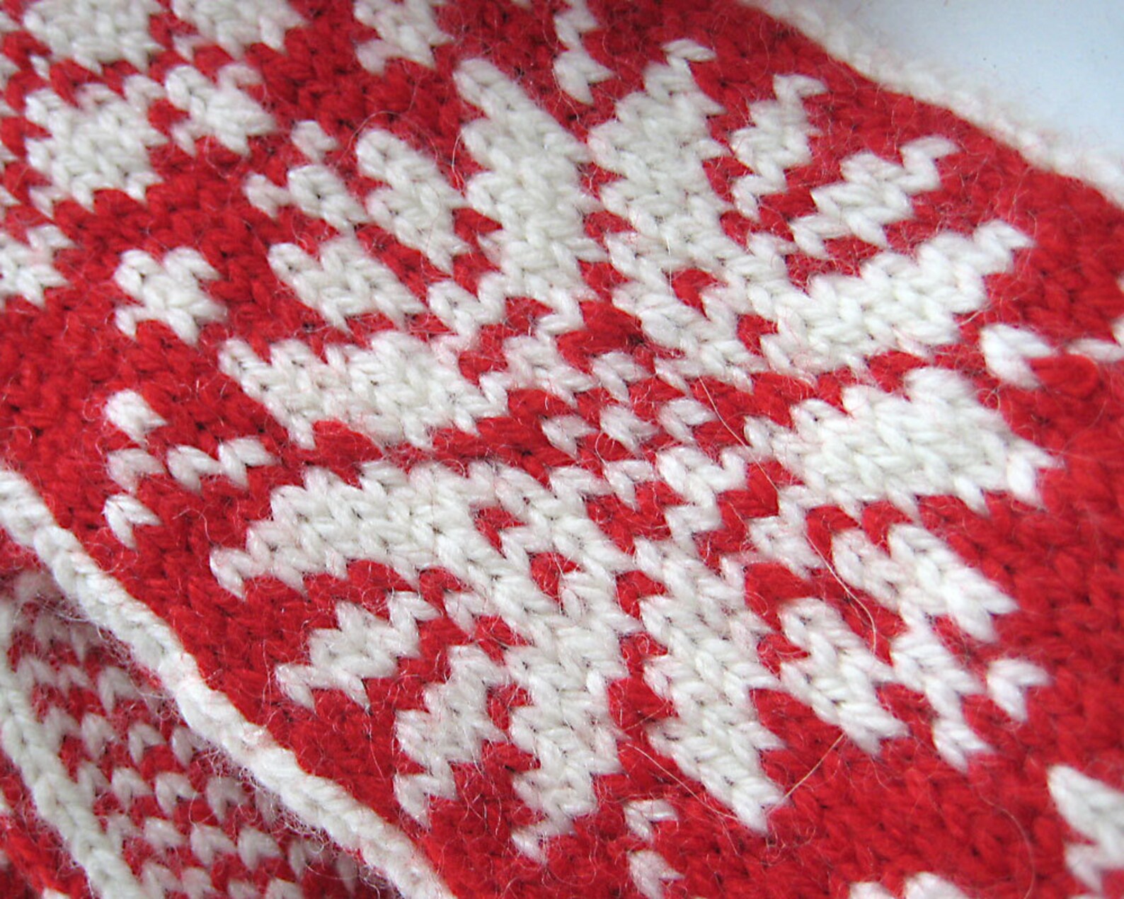 Mittens in Traditional Scandinavian Snowflake Design KRISTINA - Etsy