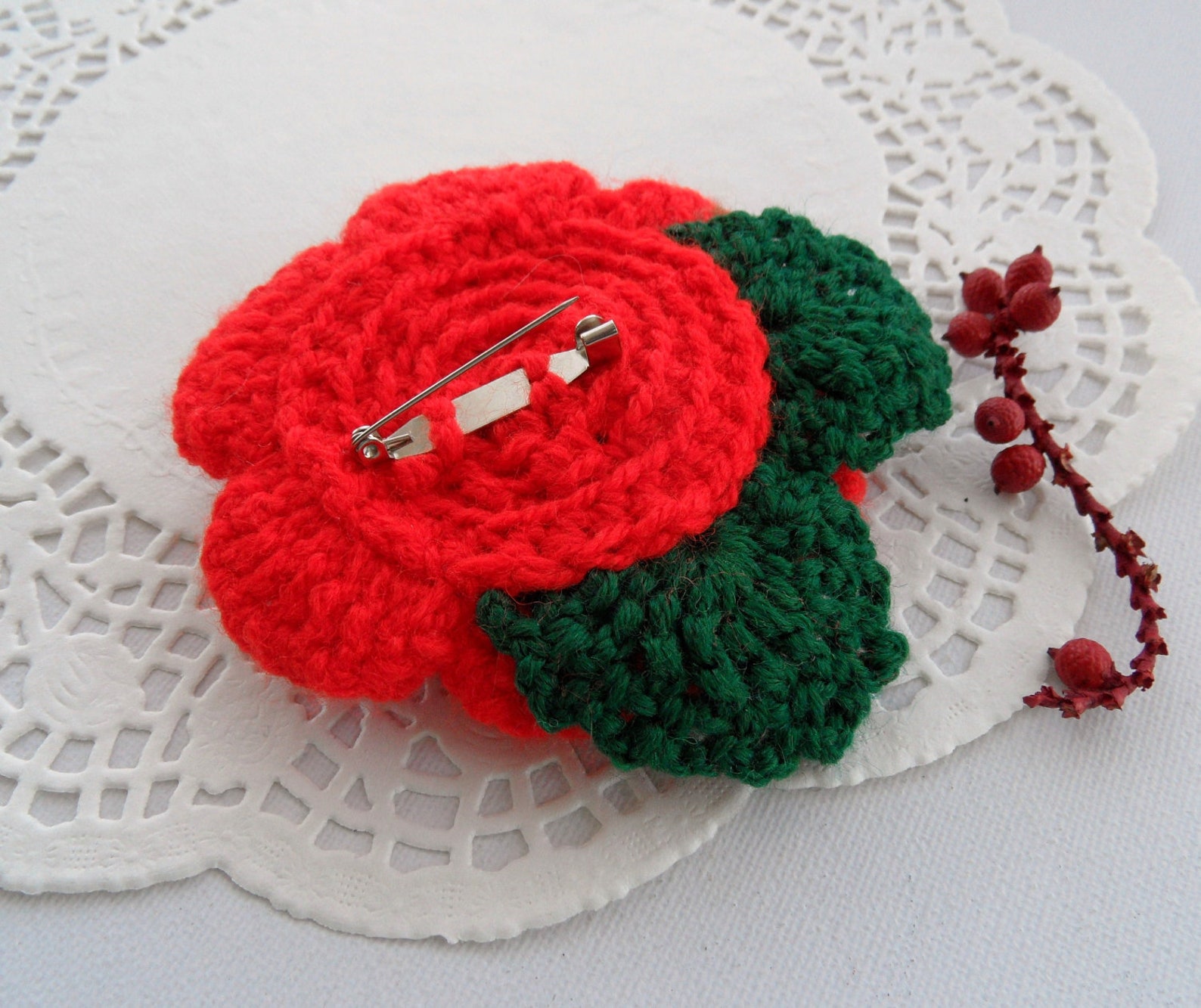 Crochet Poppy Remembrance Day Brooch Red Poppy Flower Corsage Brooch ...