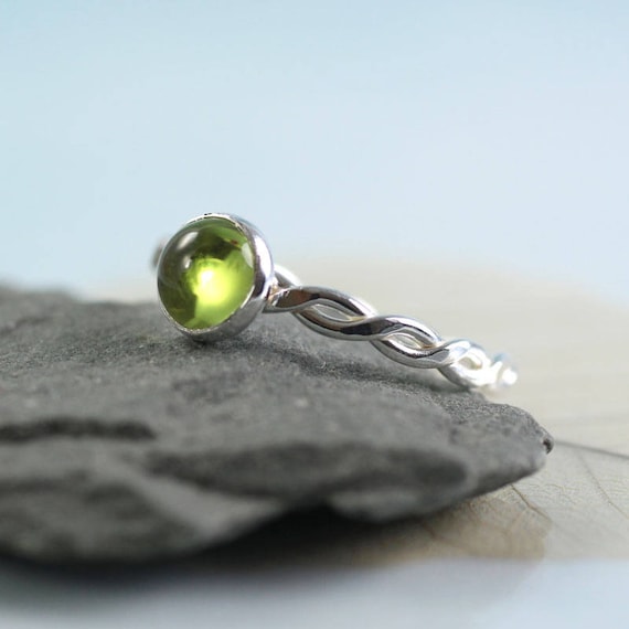 Hammered Twist Ring Silver with Smooth Peridot Gemstone 6mm | Etsy