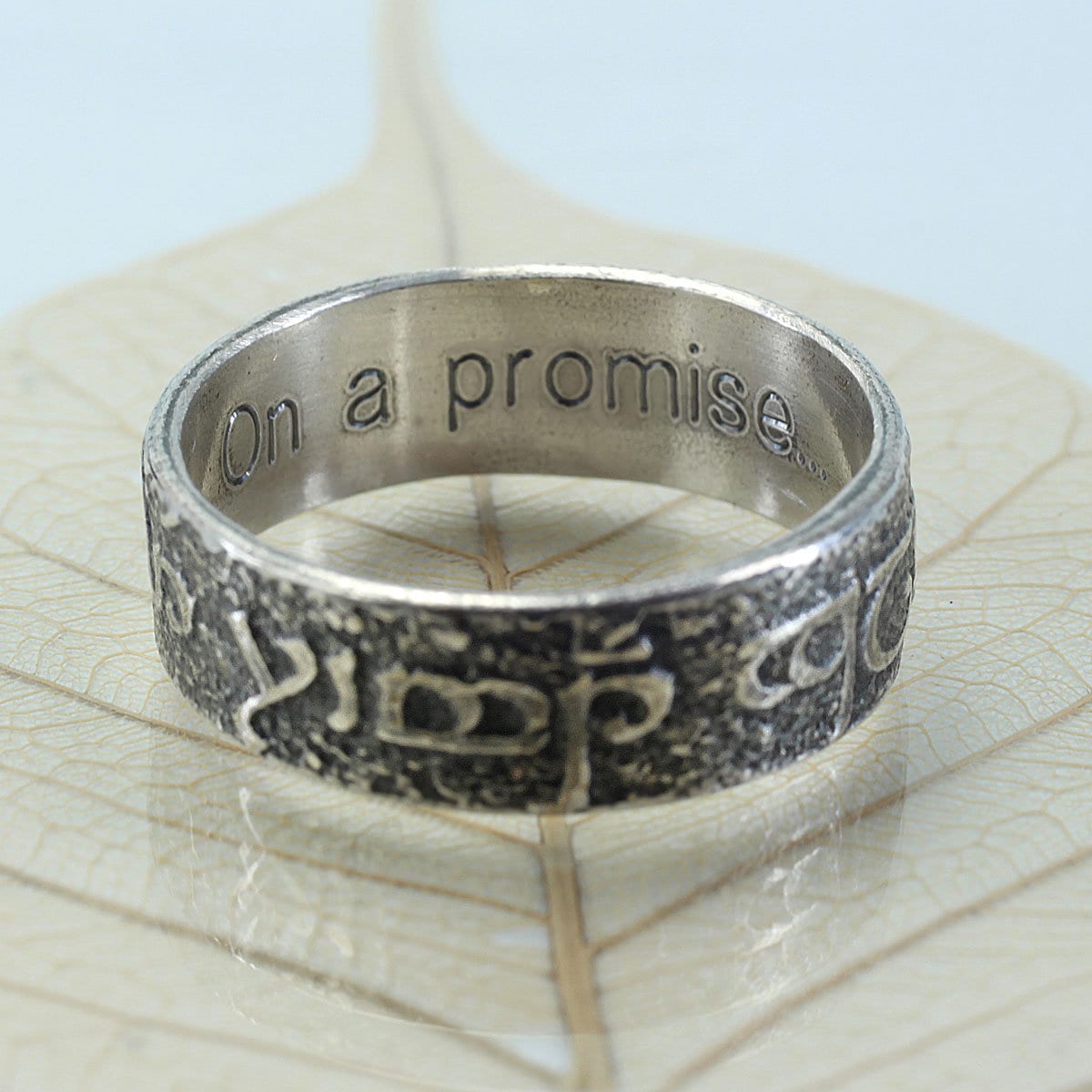 Elvish Rune Ring: Sterling Silver Tengwar Script Band - Etsy