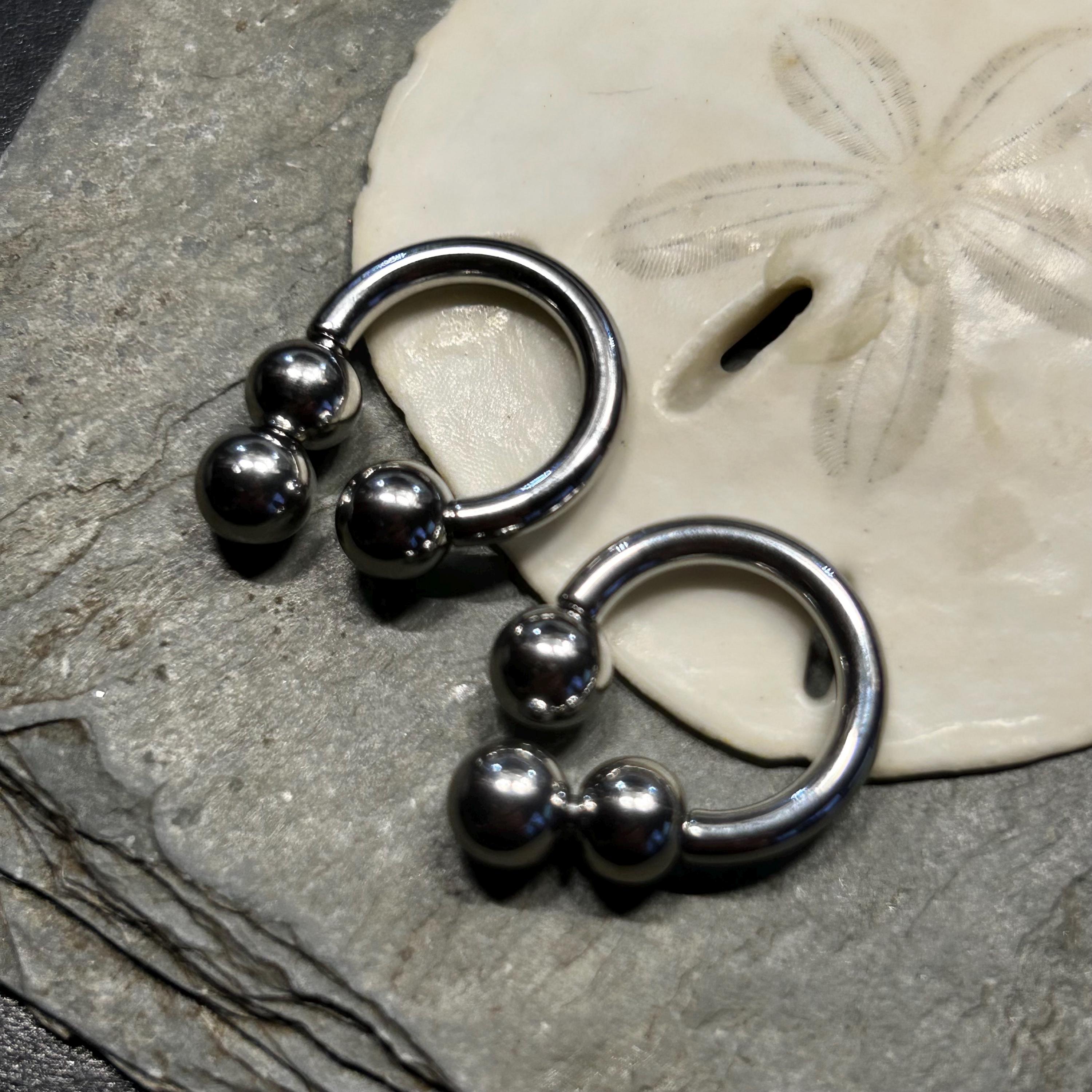 Septum Ring 10G 8G 6G Internally Threaded Horseshoe - V Shape Nose Bull ...