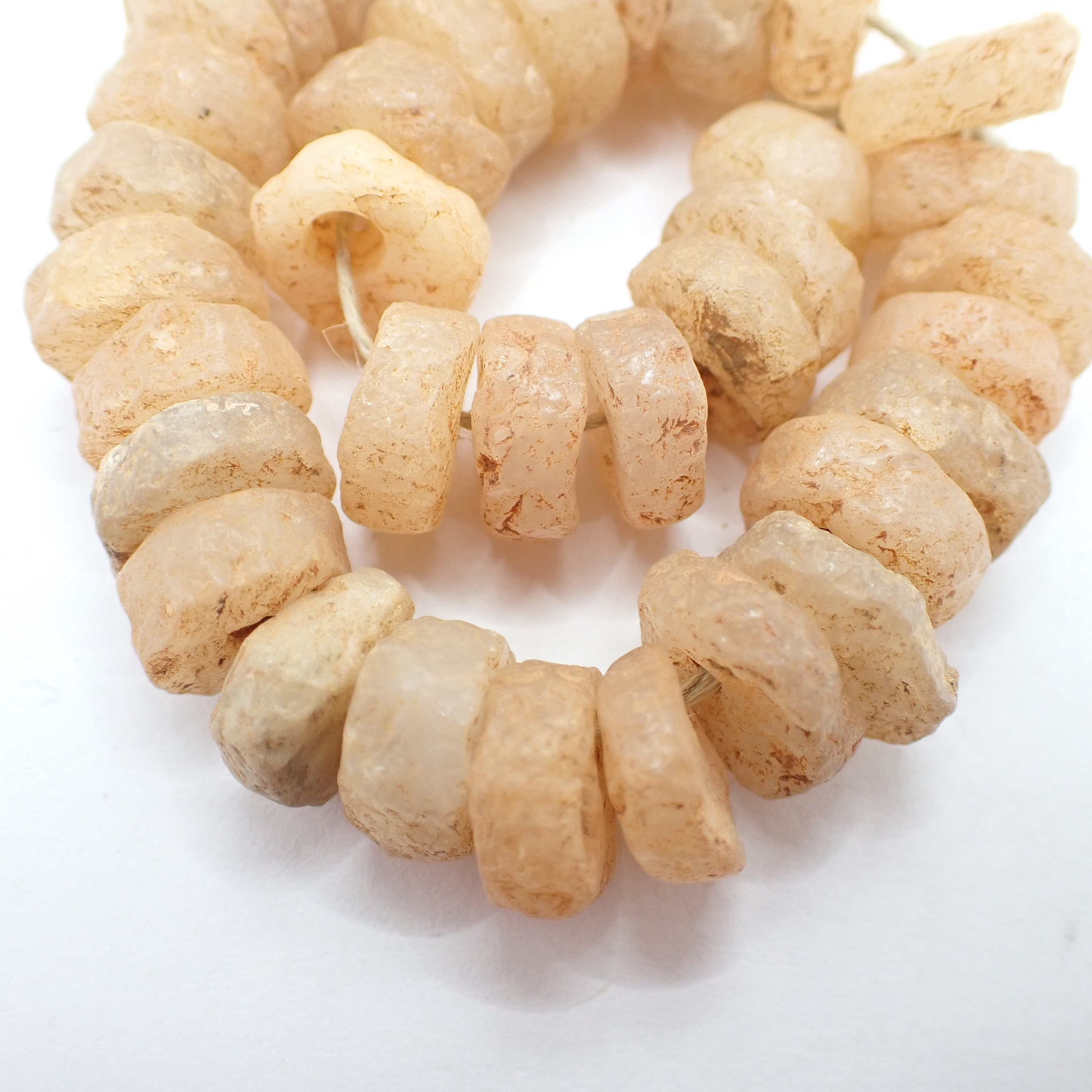 37 Pcs Ancient Sahara Neolithic Quartz Stone Beads Tribal Ancient ...