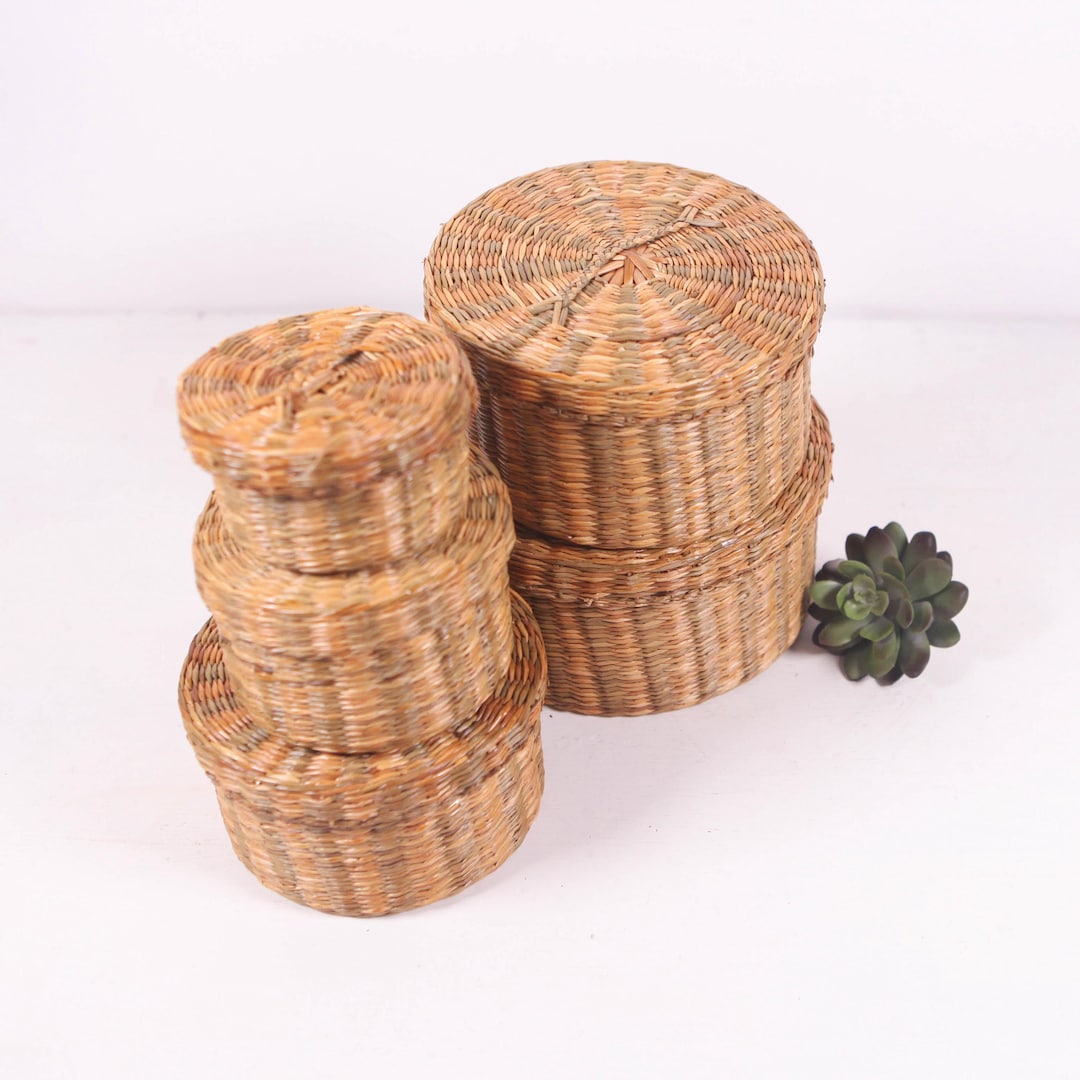 Sweet Grass Nesting Baskets With Lids | Straw Woven Vintage Nesting ...