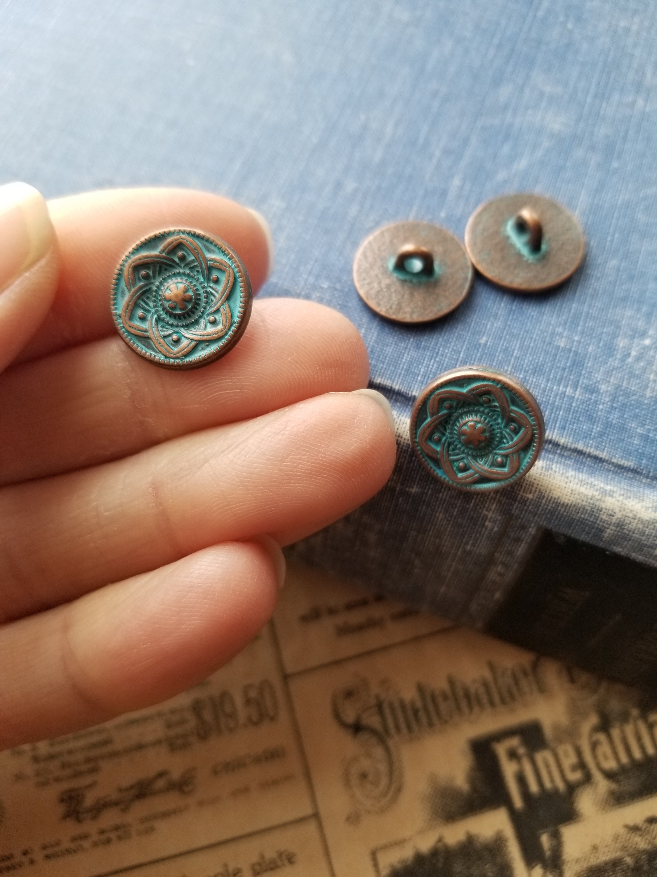 8 pcs Copper Patina Teal Distressed Shank Buttons 15mm | Etsy