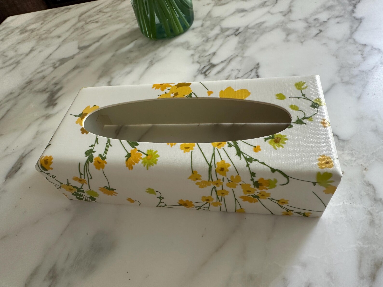Vintage 1960s or 1970s Plastic Tissue Kleenex Box - White and Yellow ...
