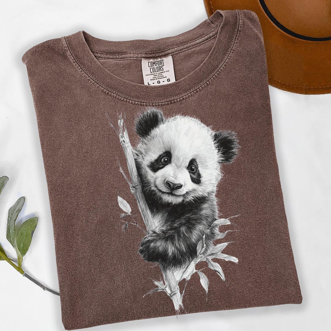 Realistic Baby Panda Bamboo T-shirt, Comfort Colors Wildlife Graphic ...