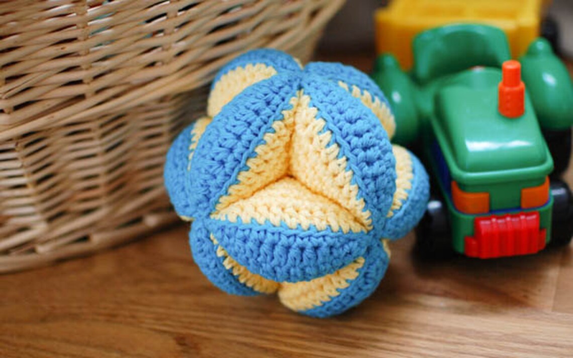 Crochet Pattern - Baby Clutch Ball Toy (makes a Great Baby Gift ...