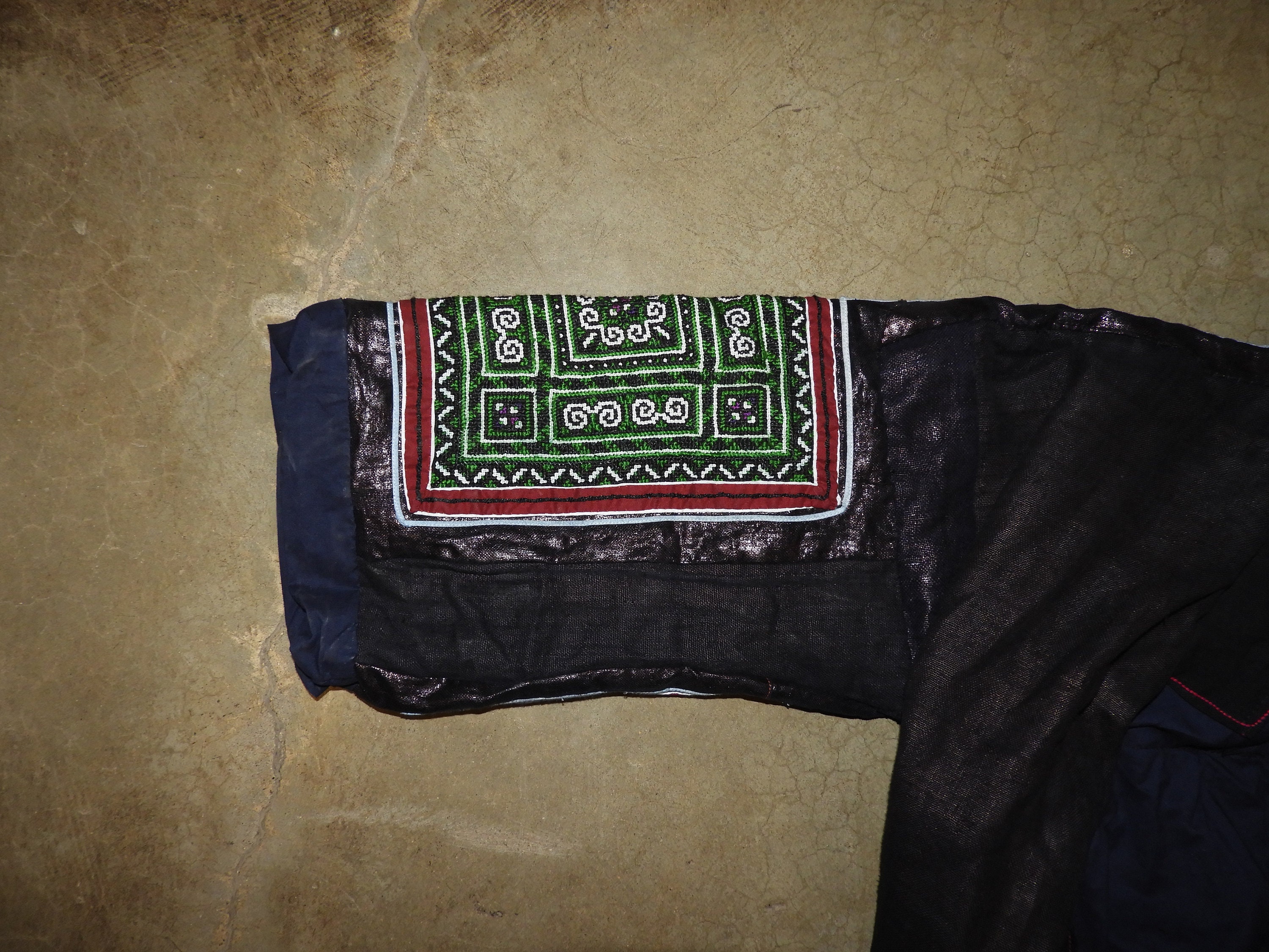 Black Hmong Hemp Jacket With Embroidery and Applique From Sapa Vietnam ...