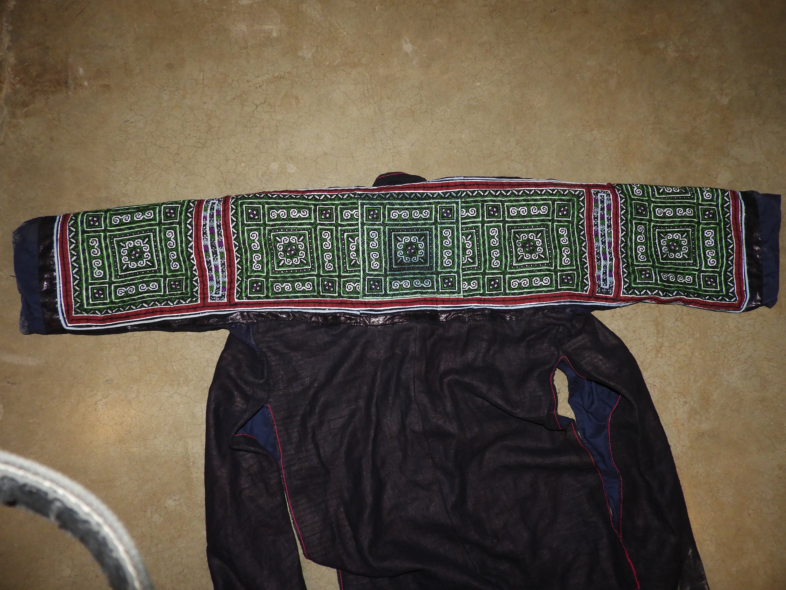 Black Hmong Hemp Jacket With Embroidery and Applique From Sapa Vietnam ...