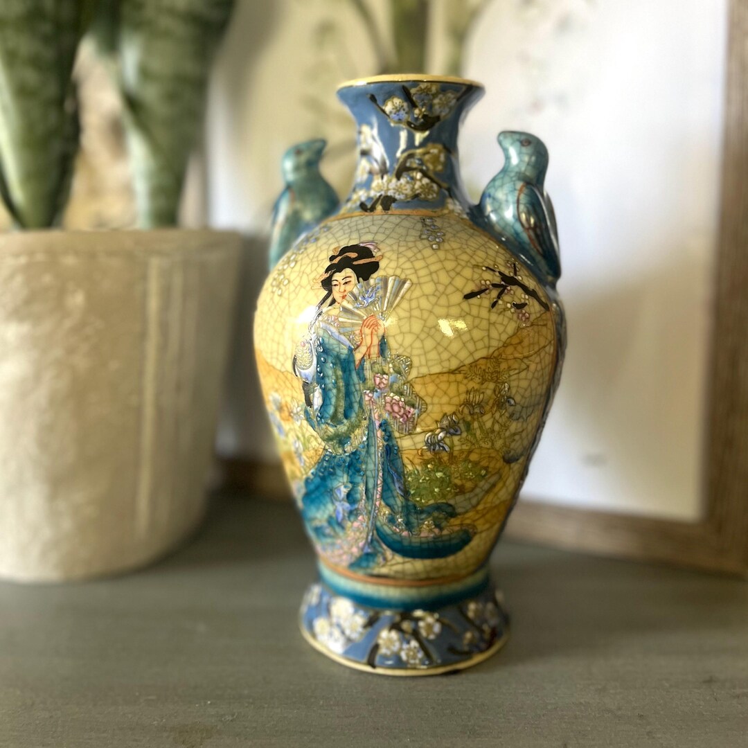 Vintage Blue Decoratice Satsuma Vase / Geisha / Boudoir / Romantic - Etsy