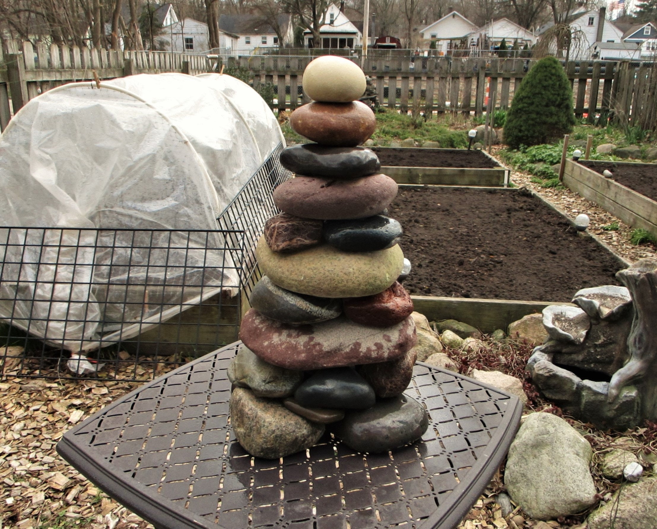Large Garden Cairn, Re-Stackable Beach Stone Sculpture, Rock Cairn ...