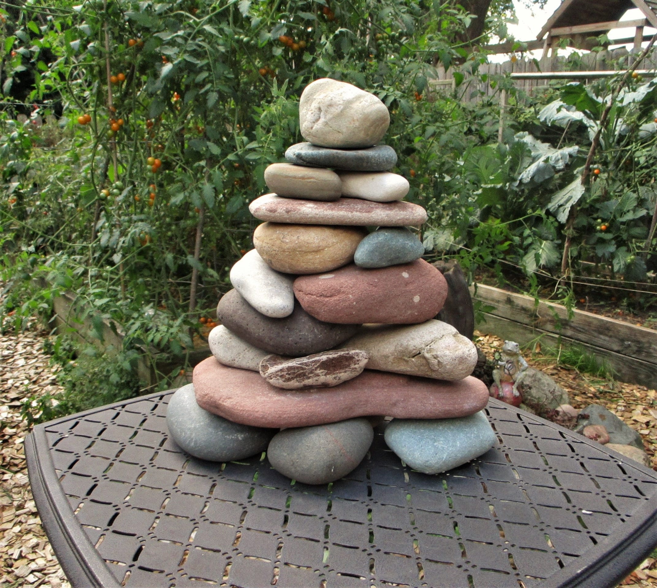Garden Cairn, Re-Stackable Beach Stone Cairn Sculpture, Rock Cairn ...