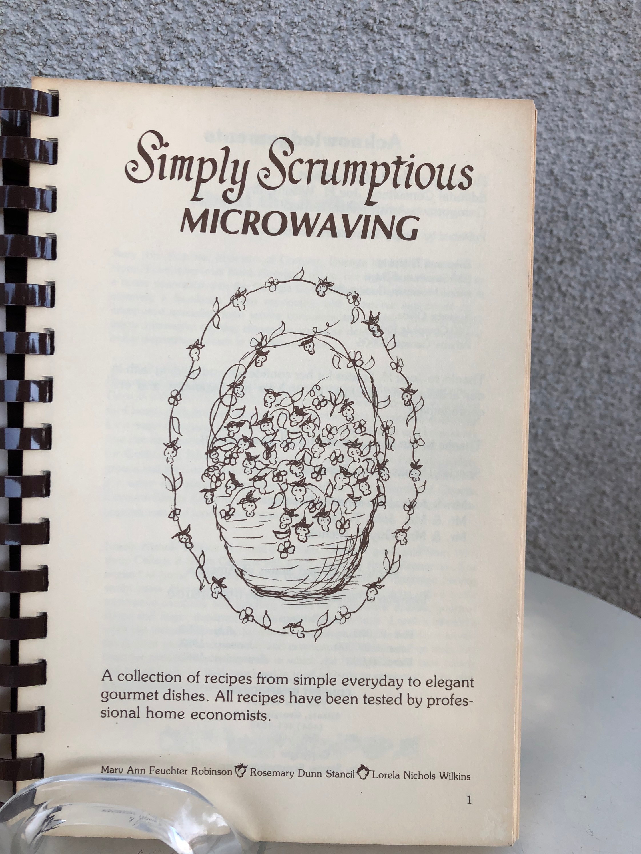 Vintage 1982 Simply Scrumptious Microwaving cookbook by - Etsy.de