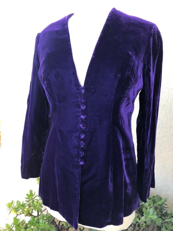 SALE Vintage mod purple velveteen top loop buttons li… - Gem
