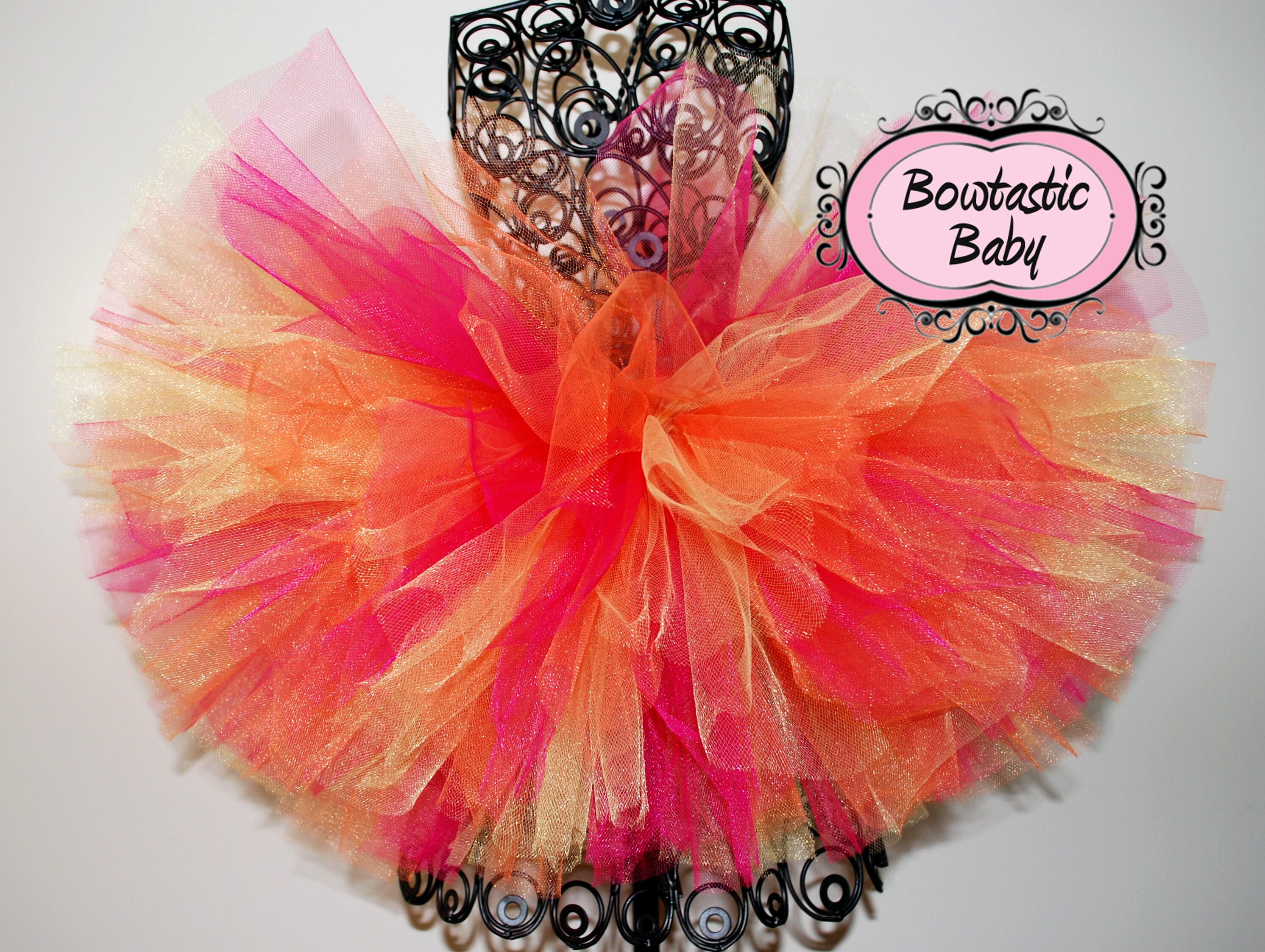 Custom tutu with matching bows. Fabulous blend of colors. | Etsy