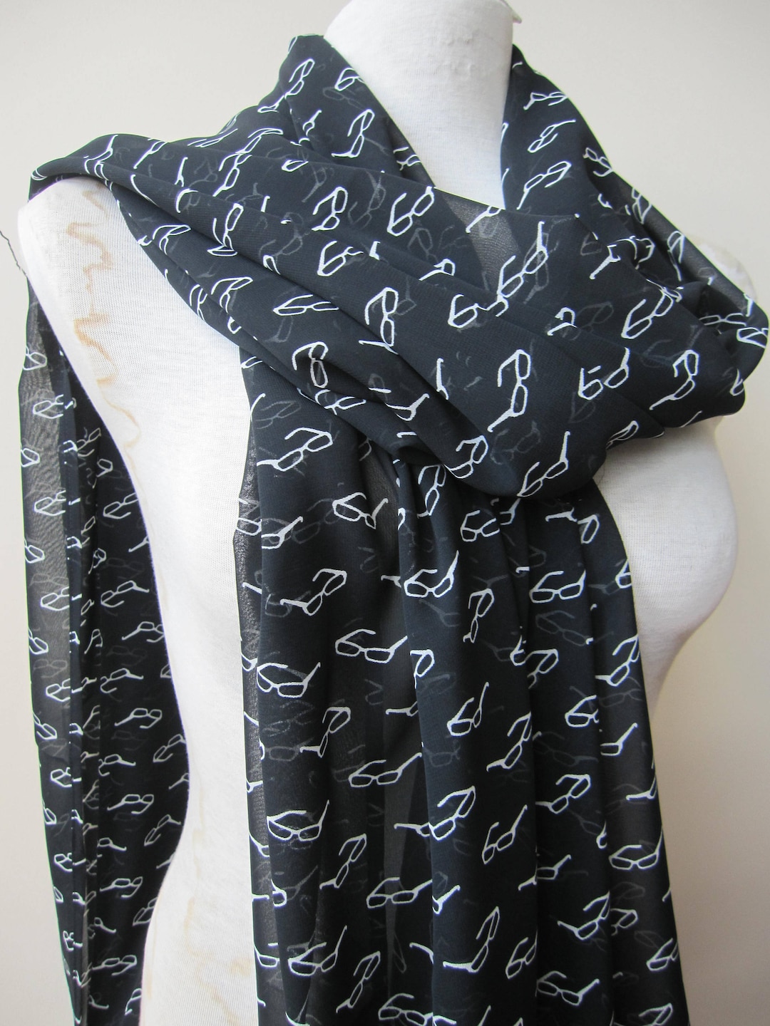 Eyeglasses Scarf, Eyeglass Print Scarf- Eye Glasses Patterned Black ...