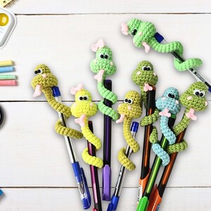 346 Easy Crochet Pattern - Snake Decor. Bracelet, Earbuds Tie, Pen Wrap ...